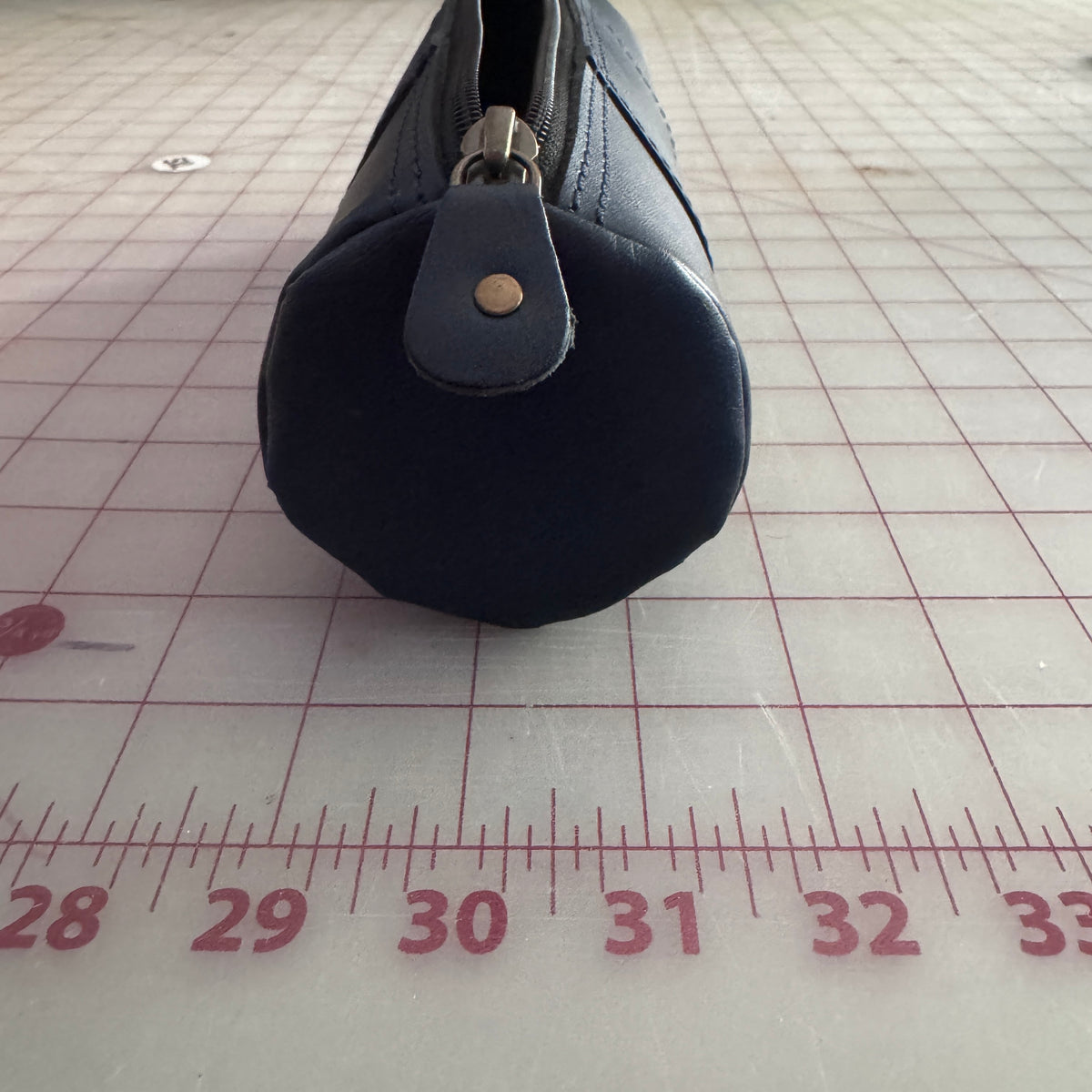 Leather Accessory Pouch + Rechargeable Neck Lamp Bundle – Southern Skeins